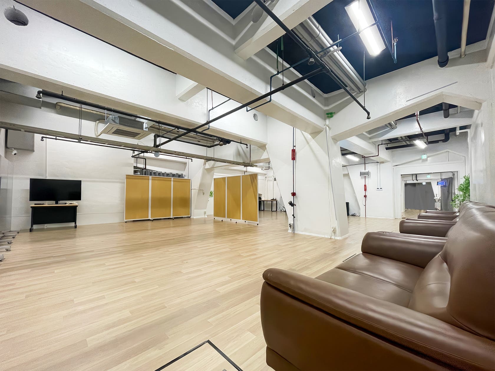 【グンカン・ベース 】圧巻200㎡｜高音質スピーカー・プロ用音響・マイク完備｜大音量OK｜イベント・ダンス・楽器練習に最適｜の写真13