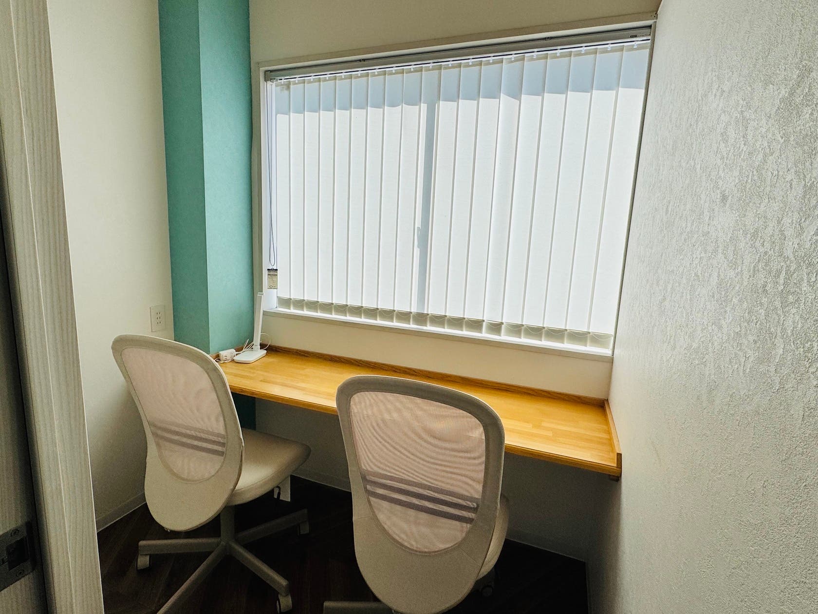 【自習室／個室A】＊松本市桐  ＊課題/資格勉強に  ＊信州大学徒歩圏内 ＊ドリンクコーナーありの写真1