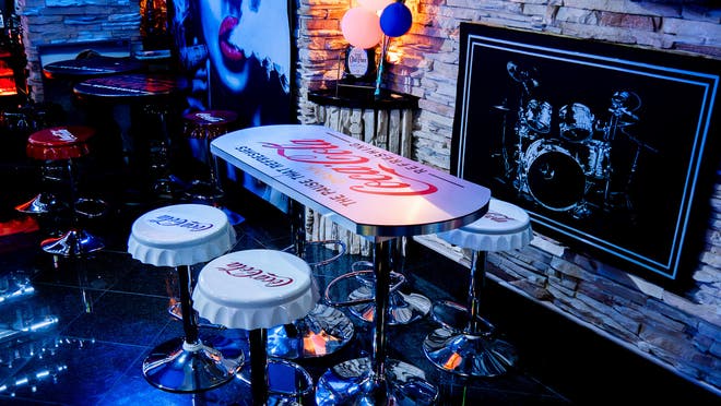 映画ロケでも多数利用あり!配信もすぐ出来る!グランドピアノ・ドラム等楽器常設の駅近ライブバーの写真4