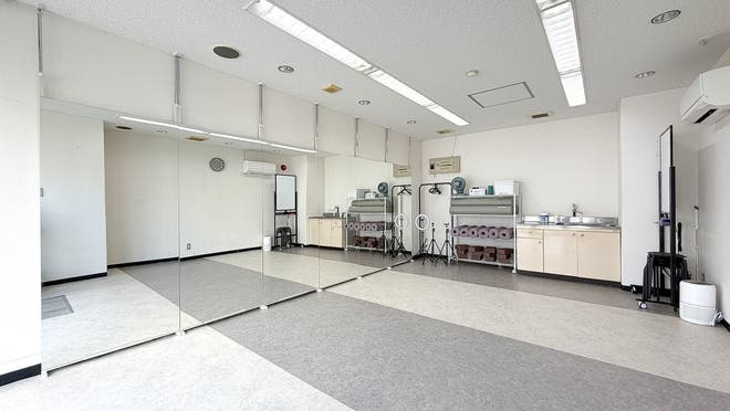 NEW!【静岡駅5分】大型鏡計5m/広々25㎡スタジオでダンス・ヨガ・太極拳・コスプレ・撮影・演劇におすすめ☆の写真1
