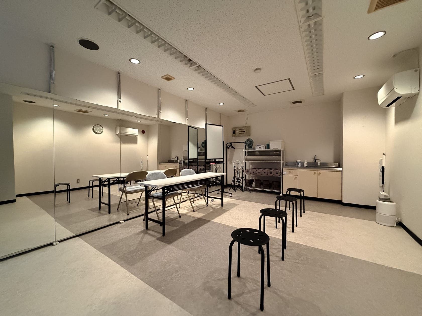 NEW!【静岡駅5分】大型鏡計5m／広々25㎡スタジオでダンス・ヨガ・太極拳・コスプレ・撮影・演劇におすすめ☆の写真7