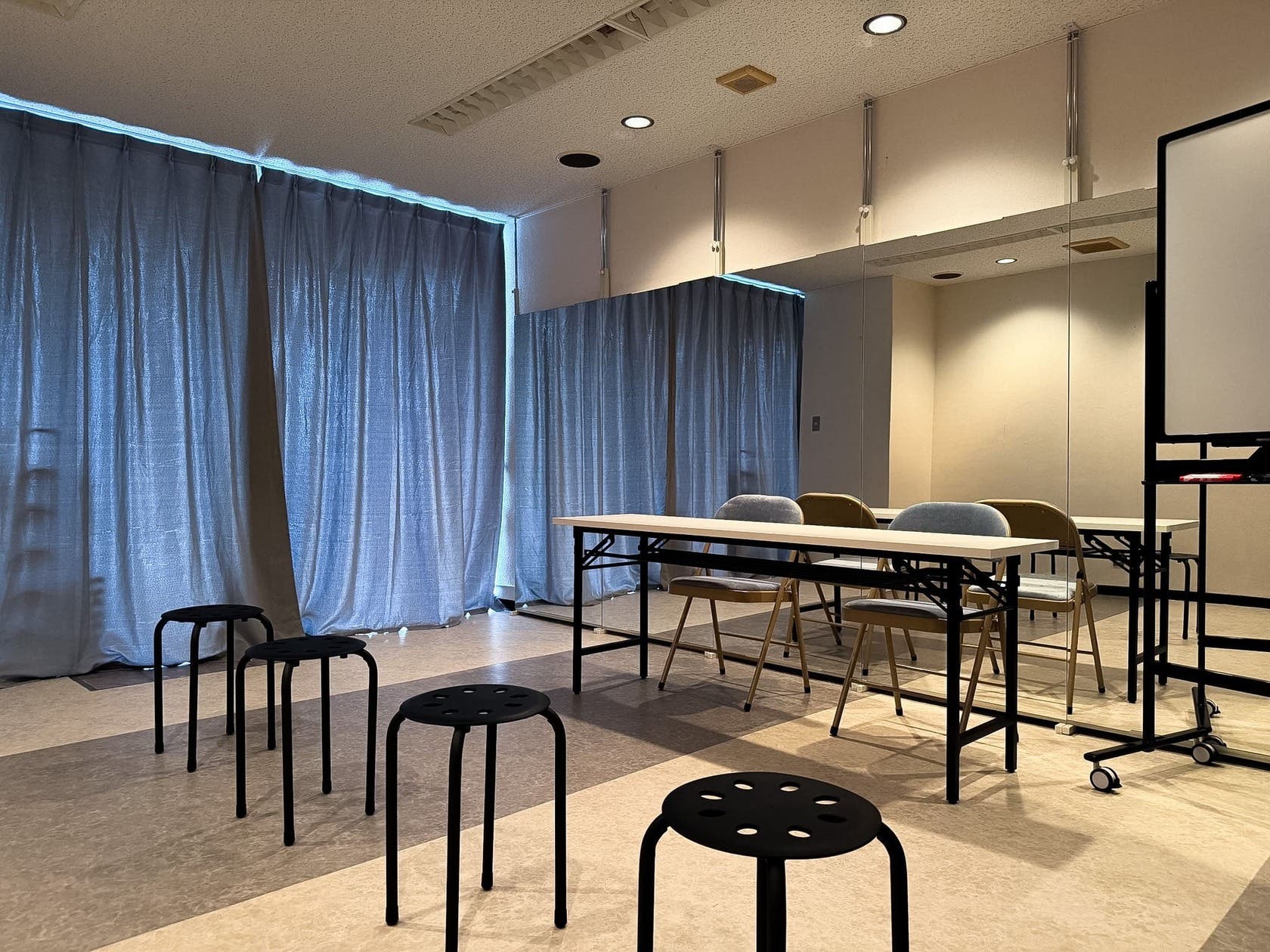 NEW!【静岡駅5分】大型鏡計5m／広々25㎡スタジオでダンス・ヨガ・太極拳・コスプレ・撮影・演劇におすすめ☆の写真8