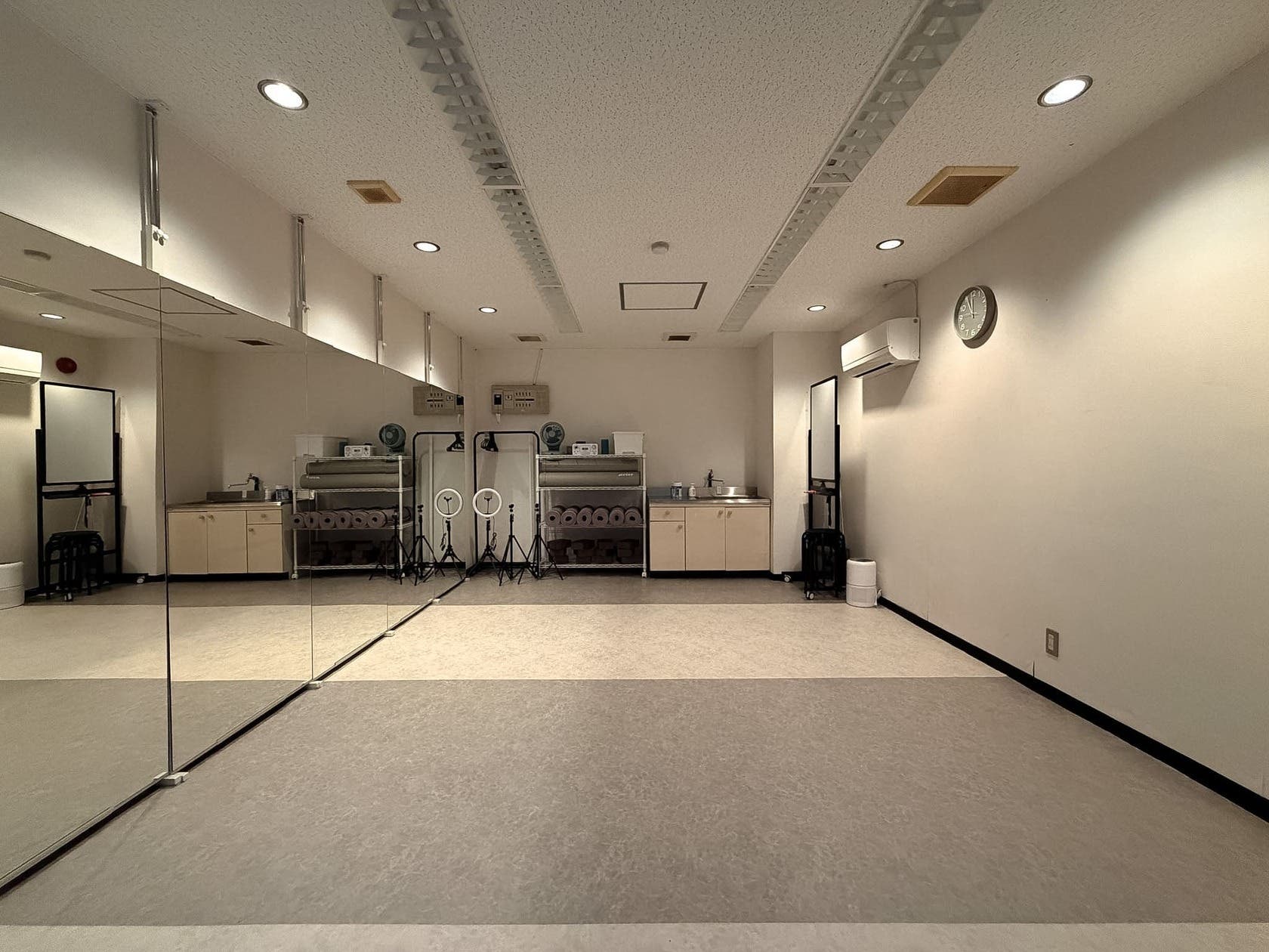 NEW!【静岡駅5分】大型鏡計5m／広々25㎡スタジオでダンス・ヨガ・太極拳・コスプレ・撮影・演劇におすすめ☆の写真10