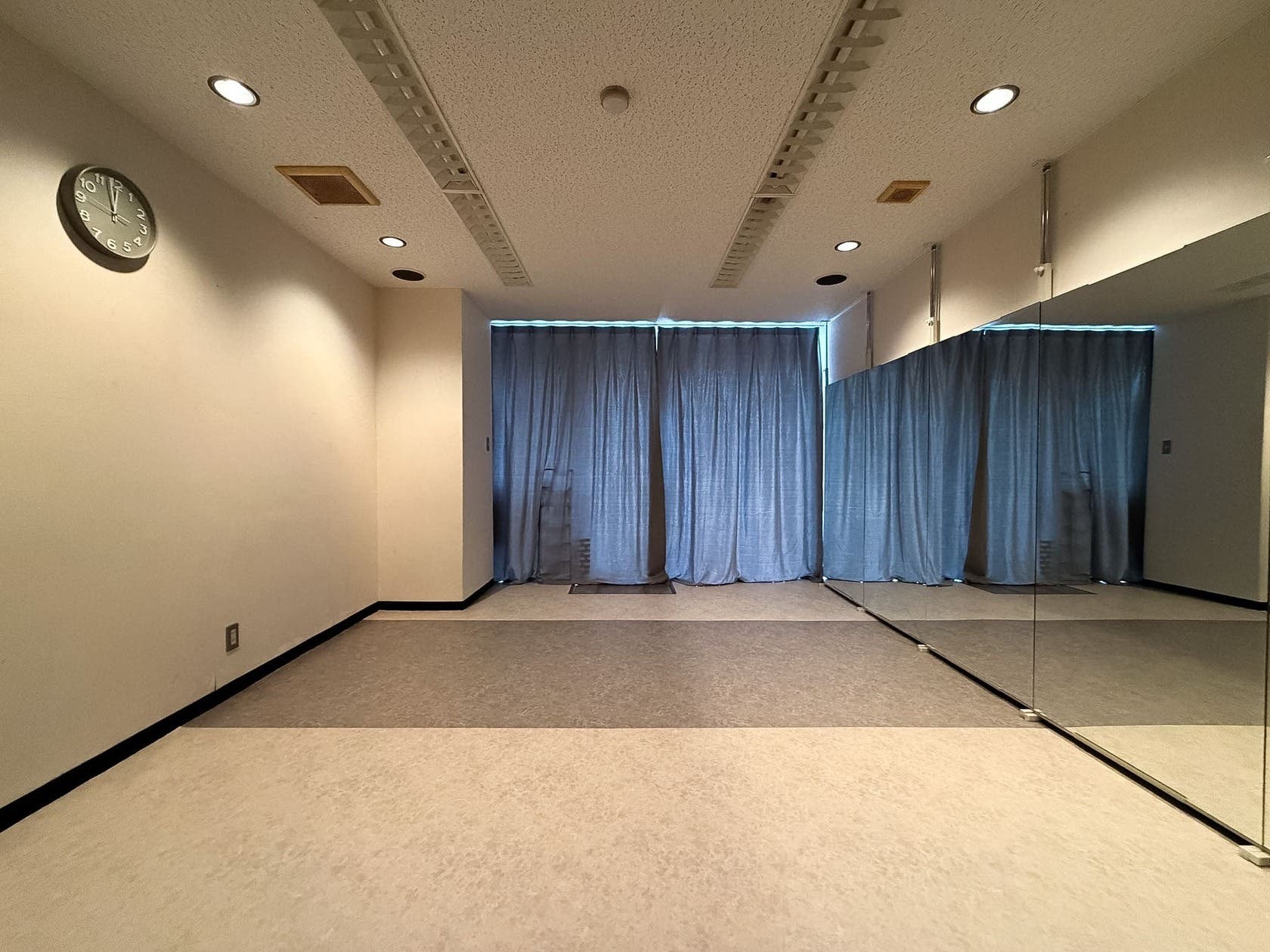 NEW!【静岡駅5分】大型鏡計5m／広々25㎡スタジオでダンス・ヨガ・太極拳・コスプレ・撮影・演劇におすすめ☆の写真11