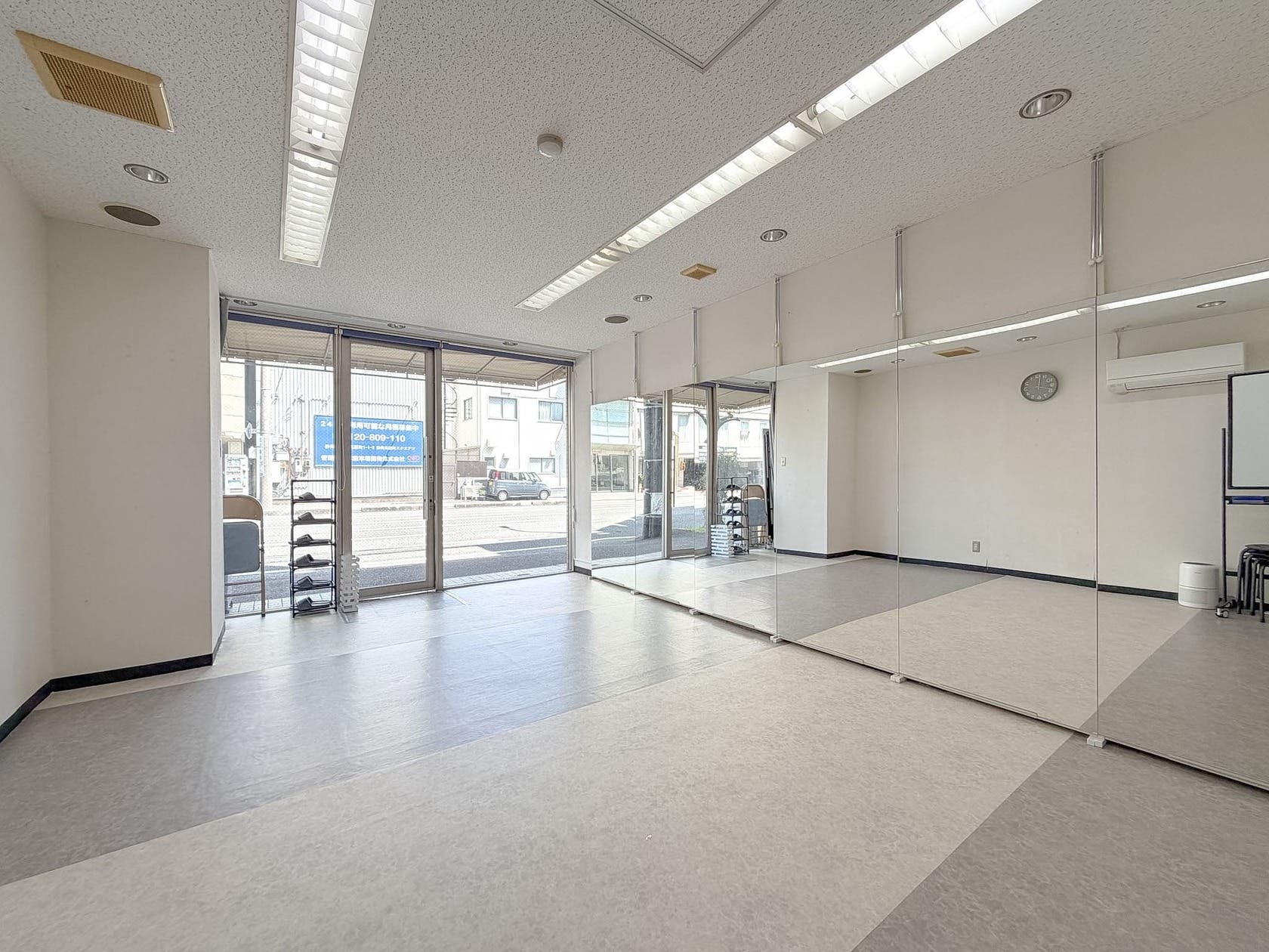 NEW!【静岡駅5分】大型鏡計5m／広々25㎡スタジオでダンス・ヨガ・太極拳・コスプレ・撮影・演劇におすすめ☆の写真2