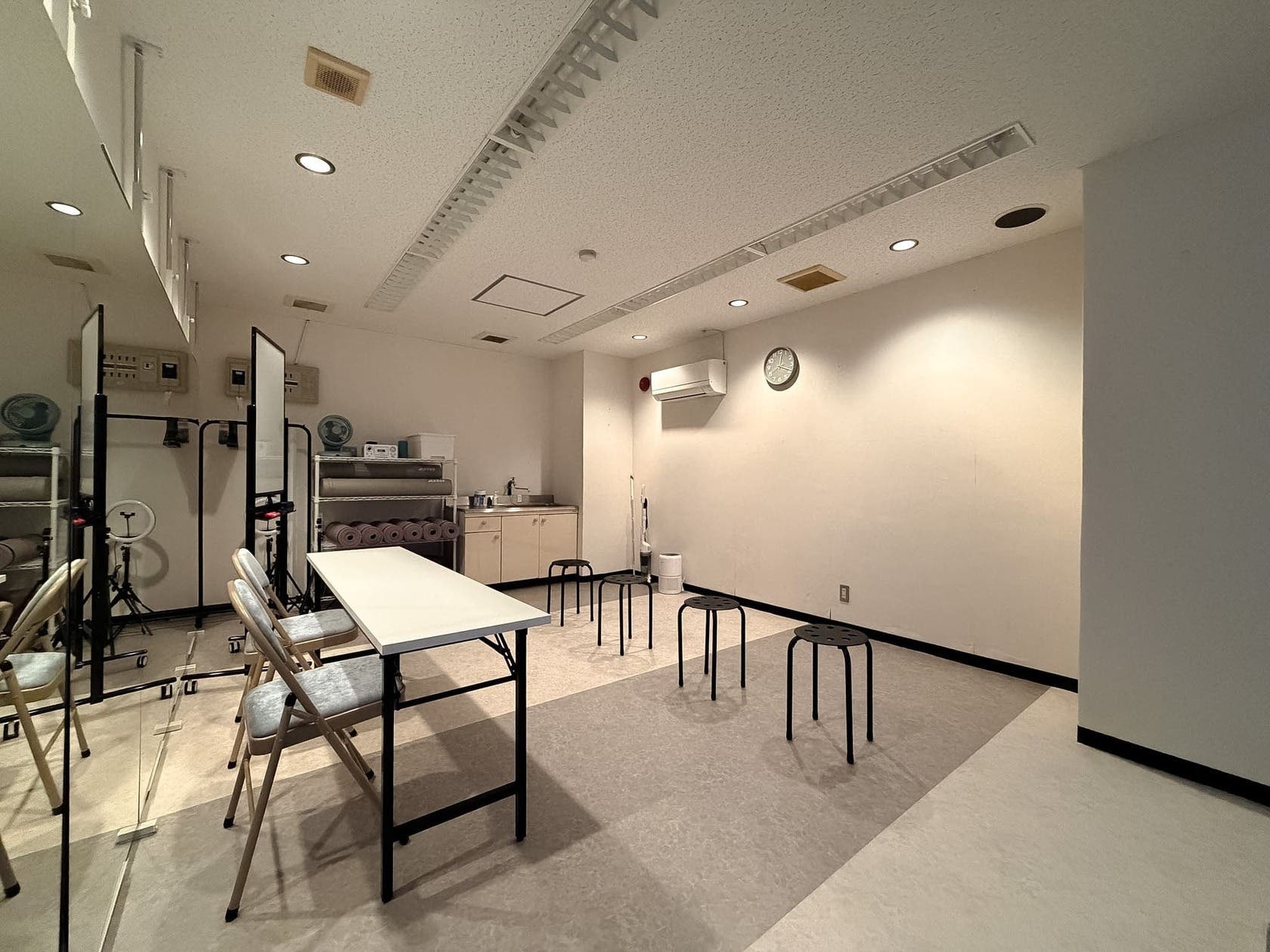 NEW!【静岡駅5分】大型鏡計5m／広々25㎡スタジオでダンス・ヨガ・太極拳・コスプレ・撮影・演劇におすすめ☆の写真30