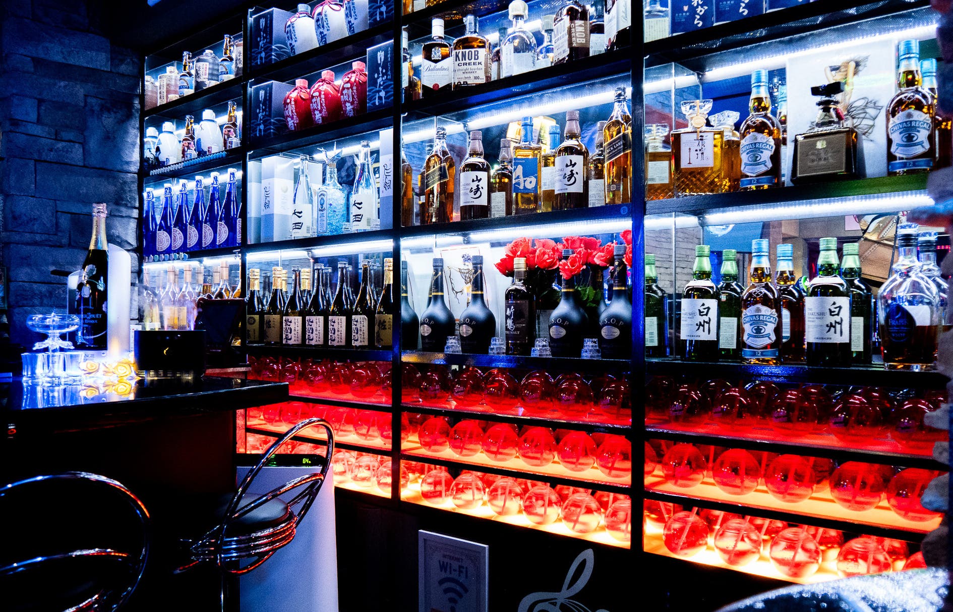 映画ロケでも多数利用あり！配信もすぐ出来る！グランドピアノ・ドラム等楽器常設の駅近ライブバーの写真10