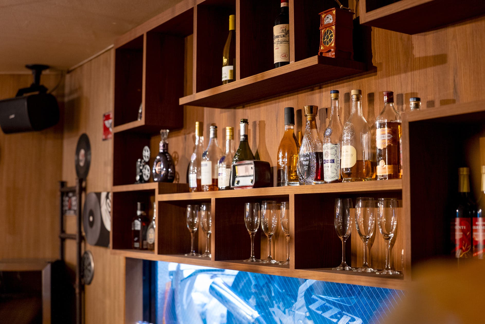 都内に近い！バー、カフェエリアあり！螺旋階段付き！照明機材レンタル付き！多目的なホール〜の写真7