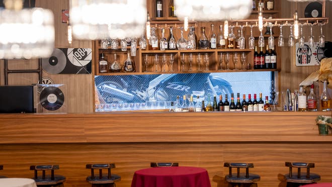 都内に近い!バー、カフェエリアあり!螺旋階段付き!照明機材レンタル付き!多目的なホール〜の写真8