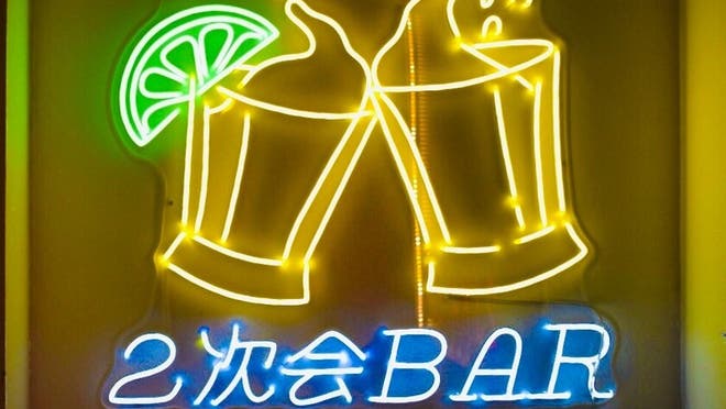 【なんば駅徒歩3分】コスパ最高!カラオケ・ボードゲームありの貸切30席BAR|誕生日会・2次会・女子会に最適の写真2
