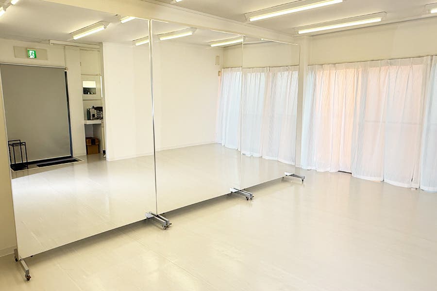 New Open🎉【藤森駅1分】撮影スタジオ📸南向き・日当たり良好☀️撮影備品無料｜24h｜63㎡の写真16