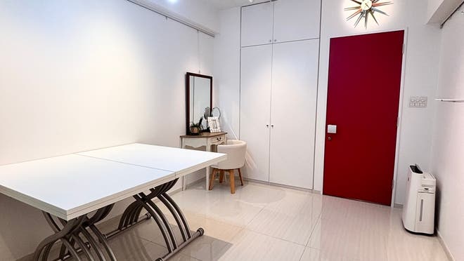 新宿駅至近⭐︎代々木駅からも!白基調の清潔なスペース⭐︎ワークショップにおすすめ⭐︎ジュエリー・手芸・メイク・フラワーなどの写真3