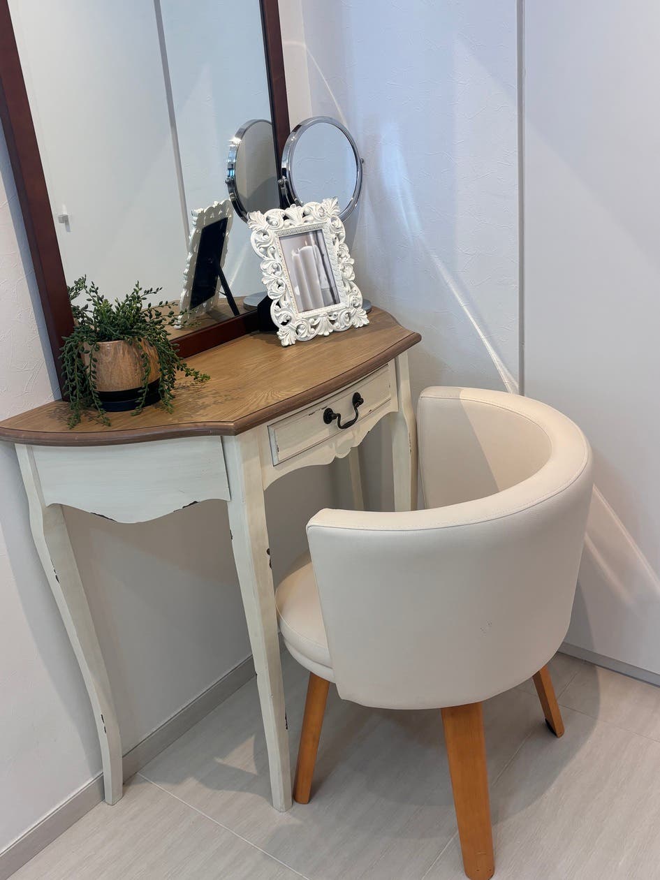 新宿駅至近⭐︎代々木駅からも！白基調の清潔なスペース⭐︎ワークショップにおすすめ⭐︎ジュエリー・手芸・メイク・フラワーなどの写真4