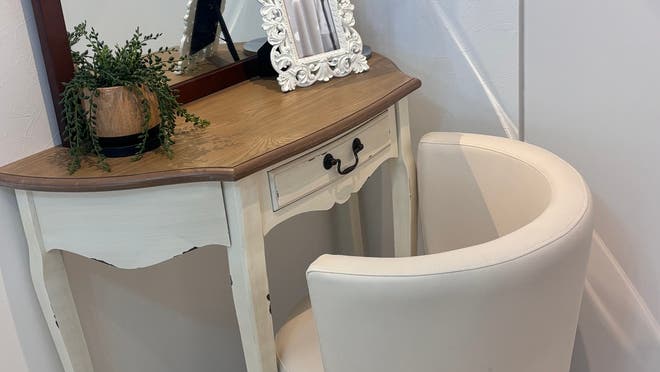 新宿駅至近⭐︎代々木駅からも!白基調の清潔なスペース⭐︎ワークショップにおすすめ⭐︎ジュエリー・手芸・メイク・フラワーなどの写真4