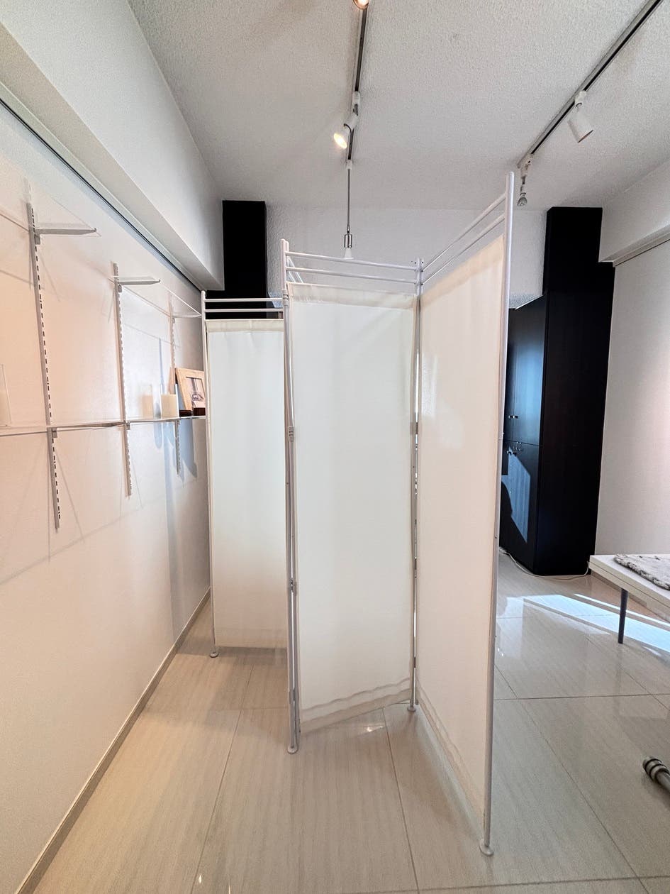 新宿駅至近⭐︎代々木駅からも！白基調の清潔なスペース⭐︎ワークショップにおすすめ⭐︎ジュエリー・手芸・メイク・フラワーなどの写真7