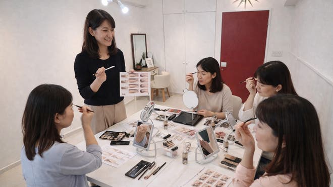 新宿駅至近⭐︎代々木駅からも!白基調の清潔なスペース⭐︎ワークショップにおすすめ⭐︎ジュエリー・手芸・メイク・フラワーなどの写真10