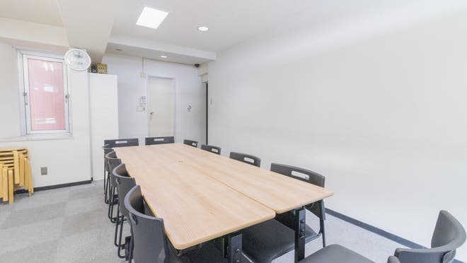 【新宿西口駅近】プロジェクター・WiFi全て無料!ふれあい貸し会議室 新宿B-801(旧ワンコイン会議室新宿 新宿西口会議室A)の写真4