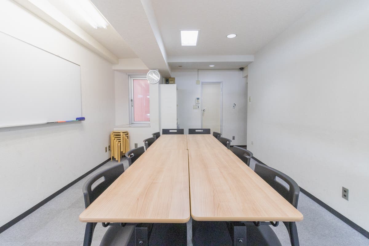 【新宿西口駅近】プロジェクター・WiFi全て無料！ふれあい貸し会議室 新宿B-801（旧ワンコイン会議室新宿 新宿西口会議室A）の写真5