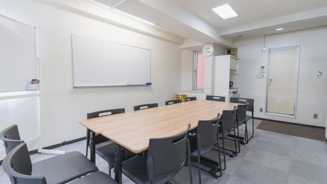 【新宿西口駅近】プロジェクター・WiFi全て無料!ふれあい貸し会議室 新宿B-801(旧ワンコイン会議室新宿 新宿西口会議室A)の写真6