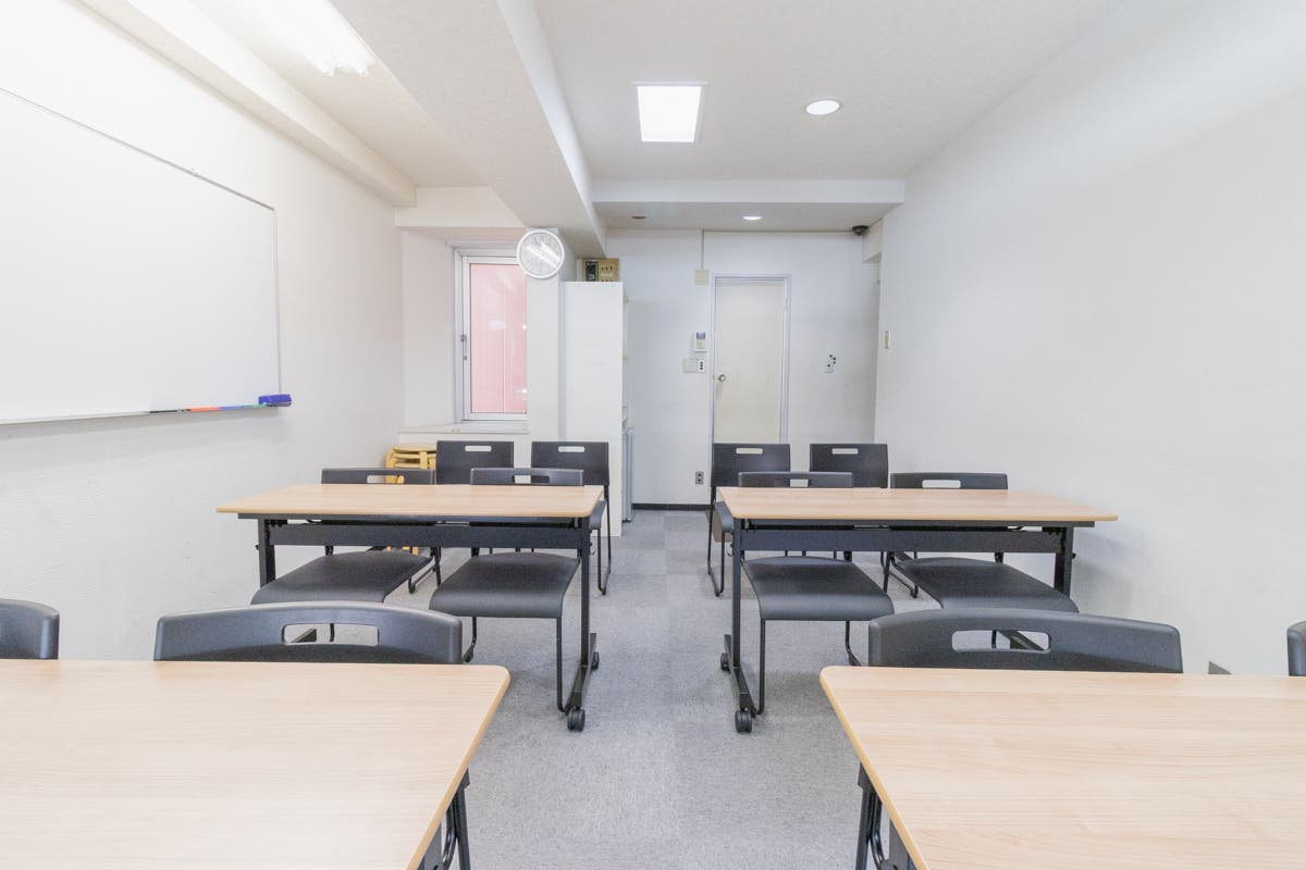 【新宿西口駅近】プロジェクター・WiFi全て無料！ふれあい貸し会議室 新宿B-801（旧ワンコイン会議室新宿 新宿西口会議室A）の写真10