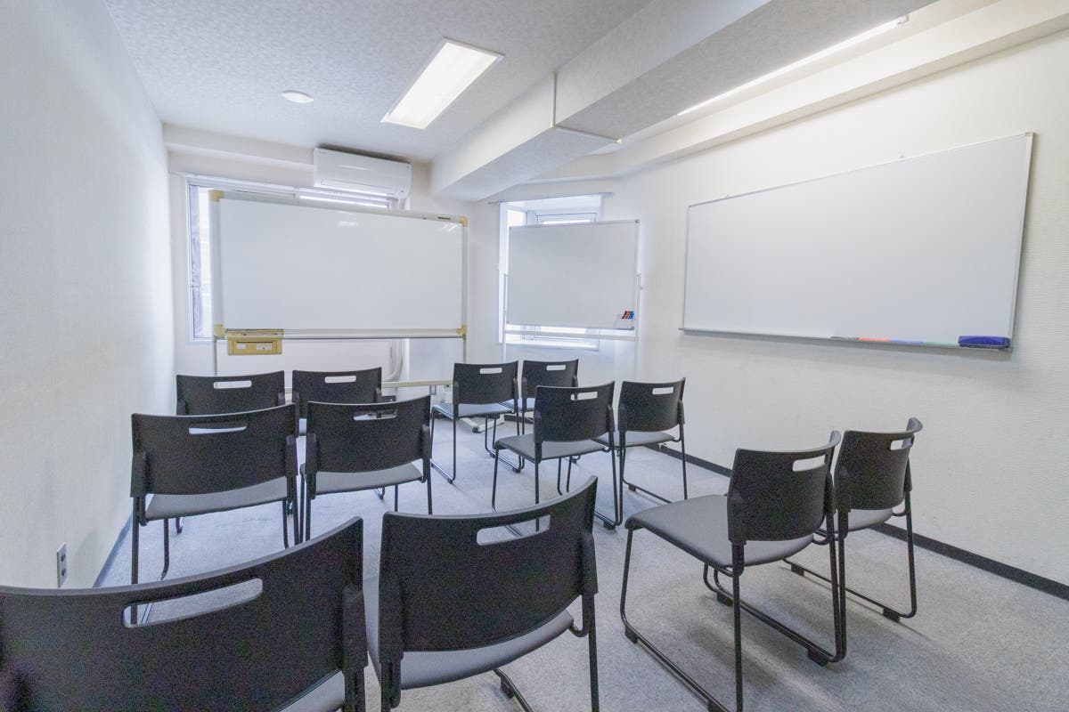 【新宿西口駅近】プロジェクター・WiFi全て無料！ふれあい貸し会議室 新宿B-801（旧ワンコイン会議室新宿 新宿西口会議室A）の写真14