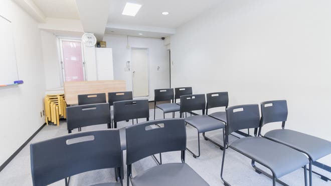 【新宿西口駅近】プロジェクター・WiFi全て無料!ふれあい貸し会議室 新宿B-801(旧ワンコイン会議室新宿 新宿西口会議室A)の写真15