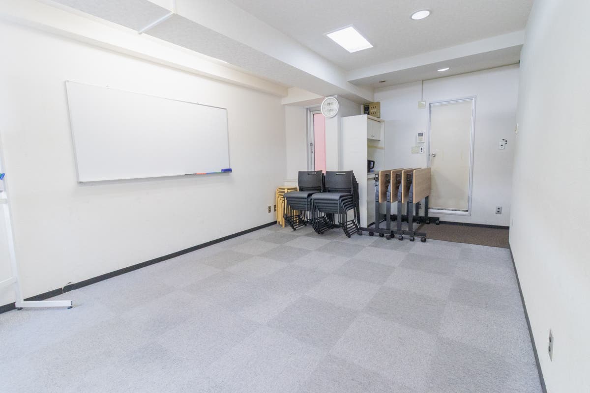 【新宿西口駅近】プロジェクター・WiFi全て無料！ふれあい貸し会議室 新宿B-801（旧ワンコイン会議室新宿 新宿西口会議室A）の写真19