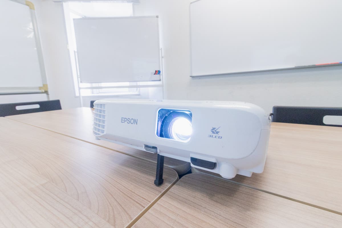 【新宿西口駅近】プロジェクター・WiFi全て無料！ふれあい貸し会議室 新宿B-801（旧ワンコイン会議室新宿 新宿西口会議室A）の写真20