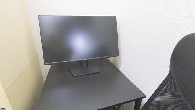 【広島駅出口徒歩4分!定員1名!】27インチモニター・10Gbps光回線・WiFi全て無料!ふれあい貸し会議室 広島No161の写真3