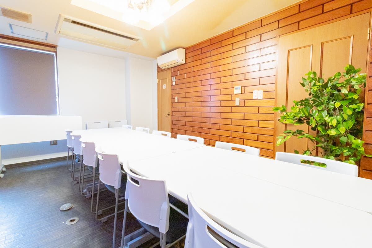 【広島駅出口徒歩4分！定員16名！】大型モニター・10Gbps光回線・WiFi全て無料！ふれあい貸し会議室 広島No160の写真10