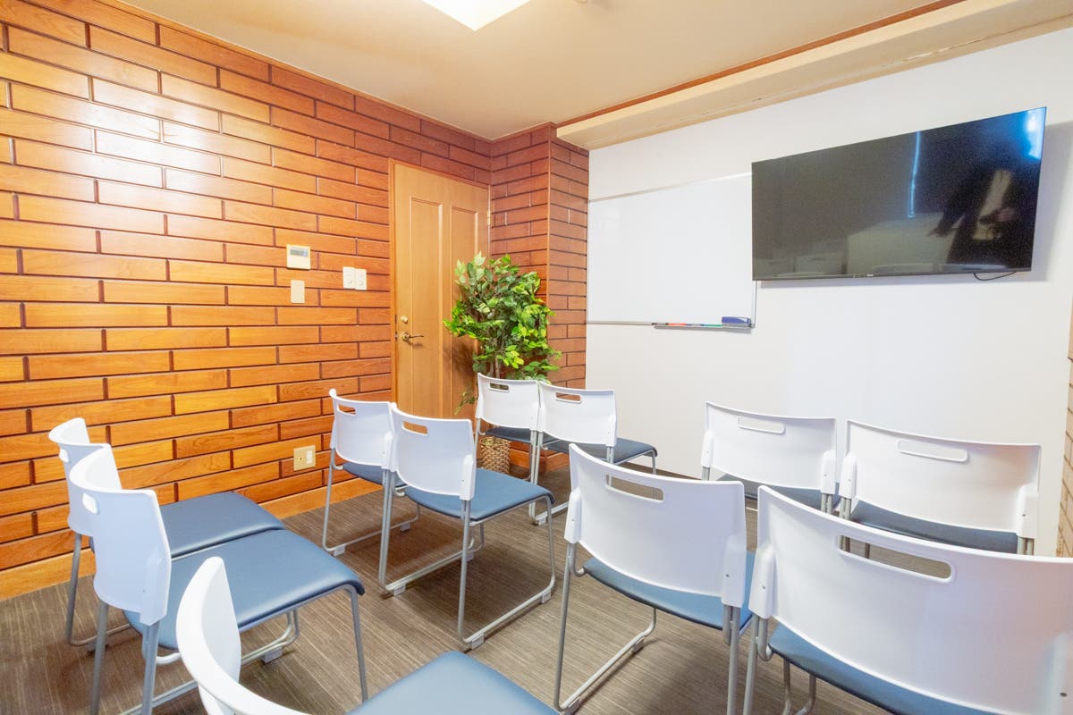 【広島駅出口徒歩4分！定員16名！】大型モニター・10Gbps光回線・WiFi全て無料！ふれあい貸し会議室 広島No160の写真13