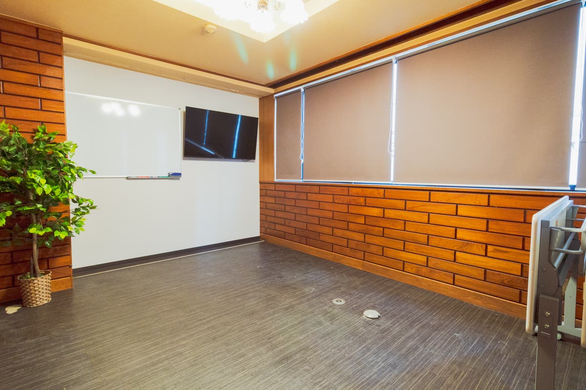 【広島駅出口徒歩4分！定員16名！】大型モニター・10Gbps光回線・WiFi全て無料！ふれあい貸し会議室 広島No160の写真17