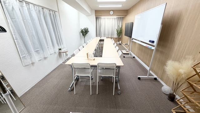 🌿西中島南方駅徒歩1分30秒|声を出せる朝の個室✨|自然光|ナチュラル北欧風|会議・商談・朝活・テレワーク|新大阪から一駅の写真2