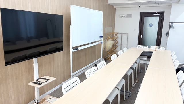 🌿西中島南方駅徒歩1分30秒|声を出せる朝の個室✨|自然光|ナチュラル北欧風|会議・商談・朝活・テレワーク|新大阪から一駅の写真4