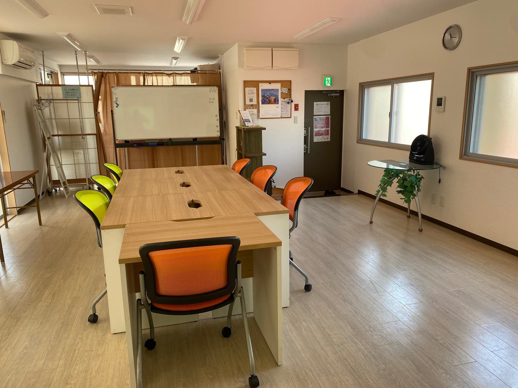 都営三田線蓮根駅徒歩1分　駅前の時間貸し　レンタルスペース　貸会議室　Wi-Fiの写真4