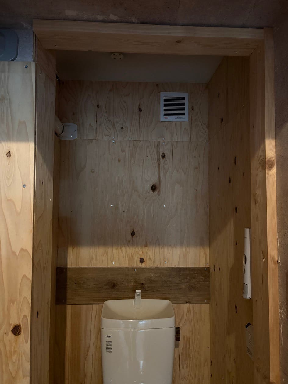 岡山駅西口徒歩5分｜75インチモニター｜最大12名｜レンタル会議室の写真6