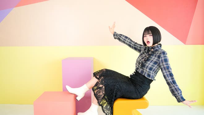 🆕OPEN15%OFF📣自然光×パステル幾何学×黒壁×人が入れるカラフルブース|飯田橋駅1分|撮影用ベッド|MV・コスプレの写真1