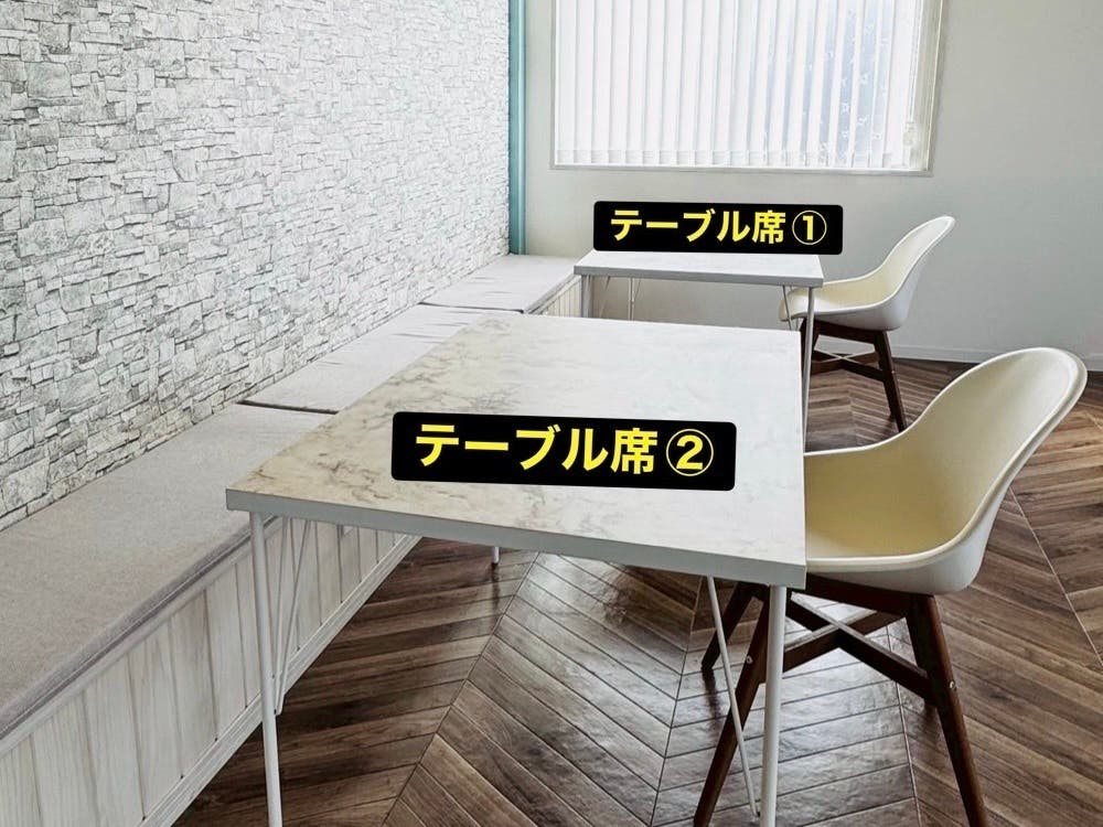 【自習室／テーブル席 ① 】＊松本市桐  ＊課題/資格勉強に  ＊信州大学徒歩圏内 ＊ドリンクコーナーありの写真2