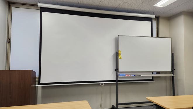 コスパ良✨岡山駅徒歩5分 / 最大36名 / 高速WIFI / プロジェクター 会議やセミナーに最適な会議室✨の写真9