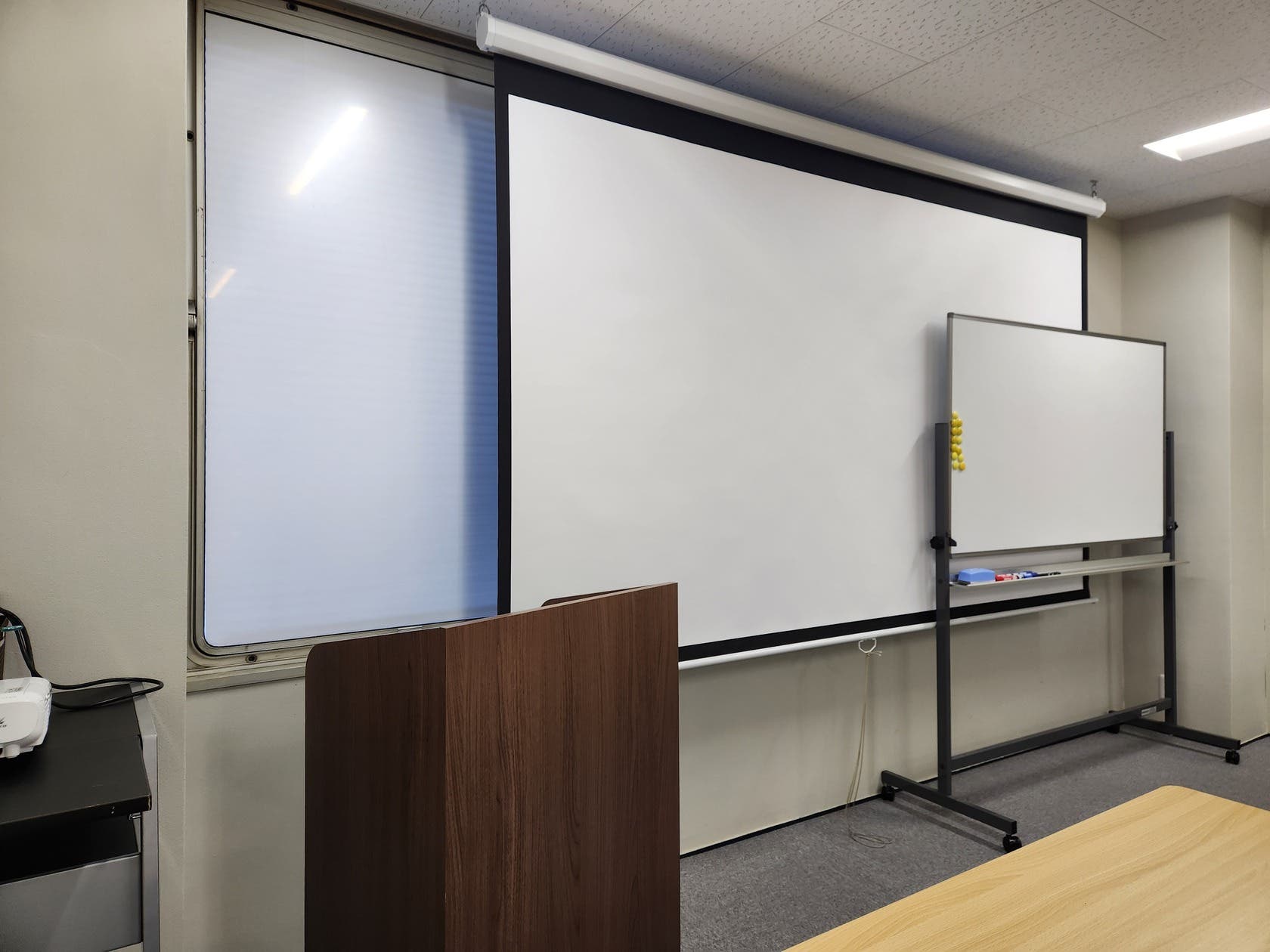 コスパ良✨岡山駅徒歩5分 / 最大36名 / 高速WIFI / プロジェクター 会議やセミナーに最適な会議室✨の写真10