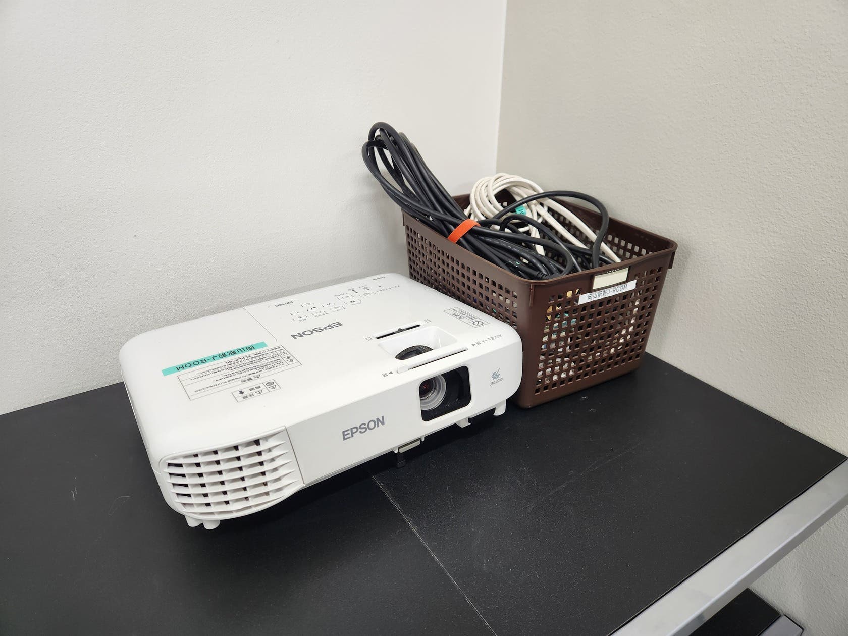 コスパ良✨岡山駅徒歩5分 / 最大36名 / 高速WIFI / プロジェクター 会議やセミナーに最適な会議室✨の写真11