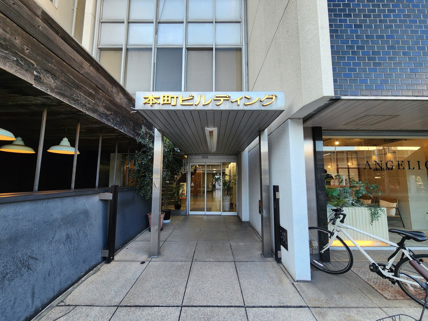 コスパ良✨岡山駅徒歩5分 / 最大36名 / 高速WIFI / プロジェクター 会議やセミナーに最適な会議室✨の写真4