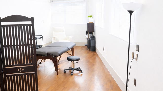 完全個室|施術・会議・作業に対応|静かなレンタルスペース(大和駅3分)の写真3