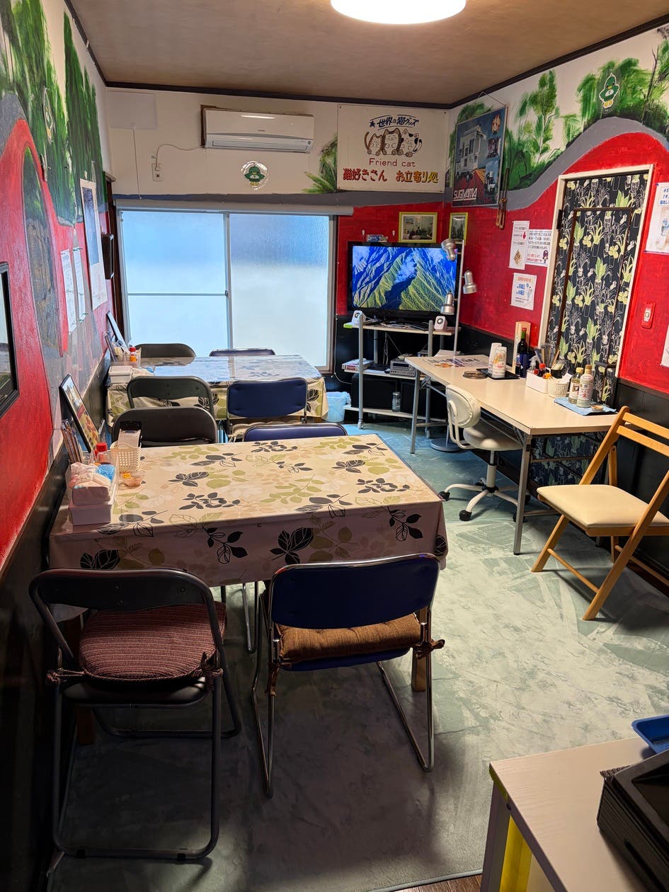 アロハスペースルーム　アロハ餃子食堂　スタッフ１名常駐の写真1