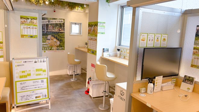 【秋葉原駅徒歩2分|24時間営業|4Gブース(2階)】最大6名/高速Wi-Fi/55型モニタ/会議・商談・面接・打合せ・作業等の写真13