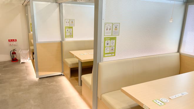 【秋葉原駅徒歩2分|24時間営業|1Sブース(2階)】高速Wi-Fi/31.5型モニタ/充電/web商談・面接・テレワーク等の写真11