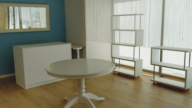 JR尼崎から徒歩3分 ガラス張りで明るいレンタルスペースの写真1