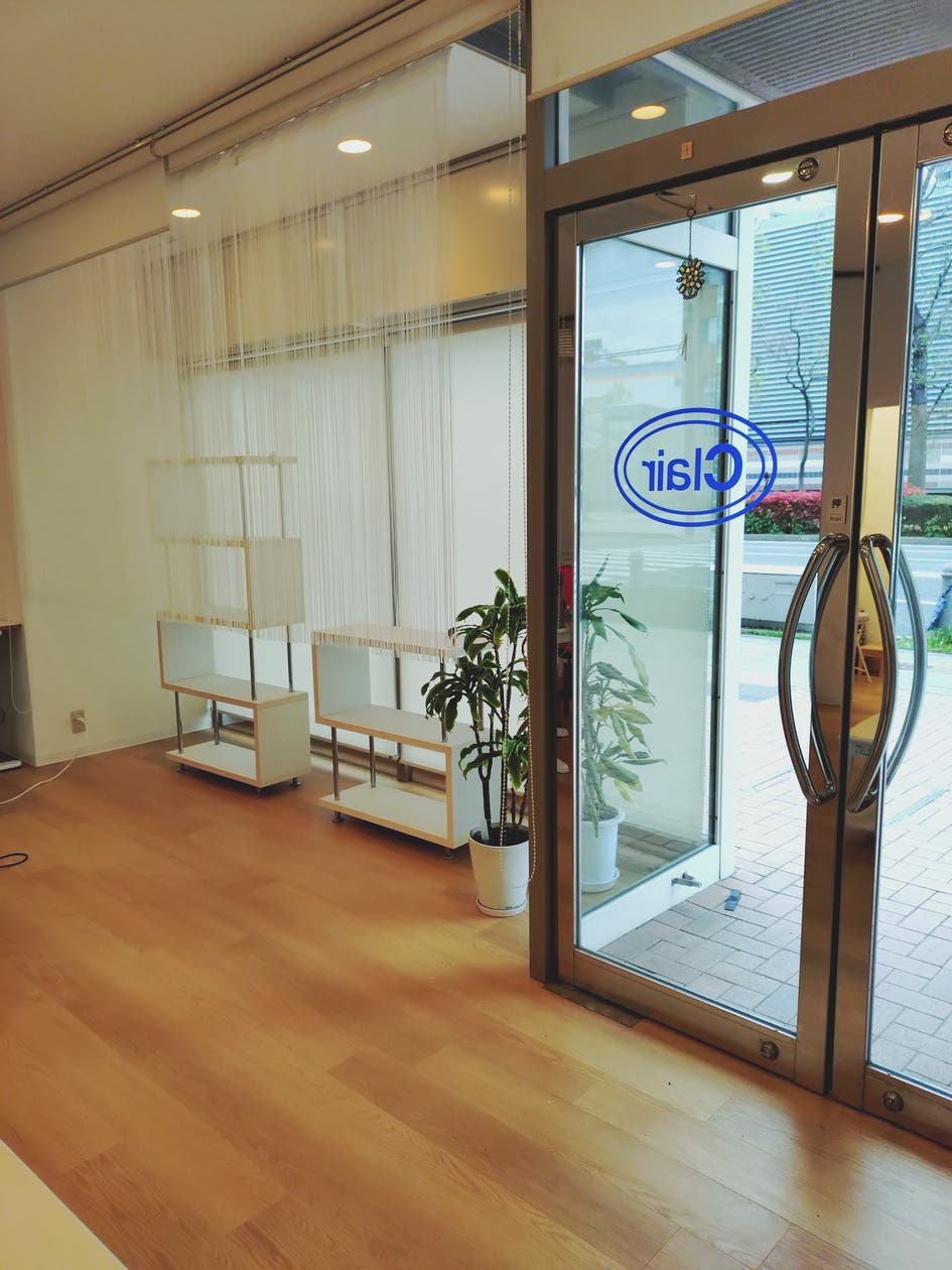 JR尼崎から徒歩3分　ガラス張りで明るいレンタルスペースの写真3