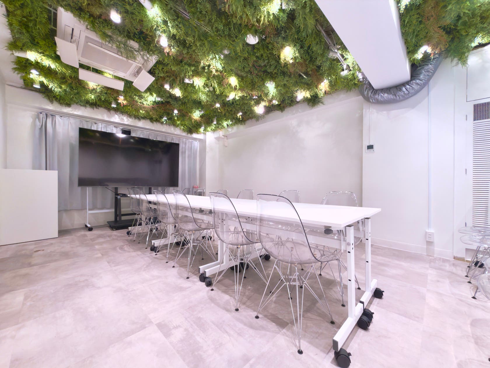 【東京駅徒歩3分・日本橋駅徒歩2分｜24h】30名席／会議室・研修・セミナー・説明会等／WiFi・モニター・ホワイトボード等完備の写真7