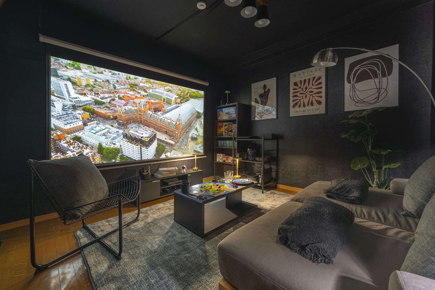 スペモ🎥柏駅徒歩4分🚶‍♀️まったりデート💝プライベートな映画鑑賞🎬️プロジェクター🎞️854_ CINEMA柏東口の写真1